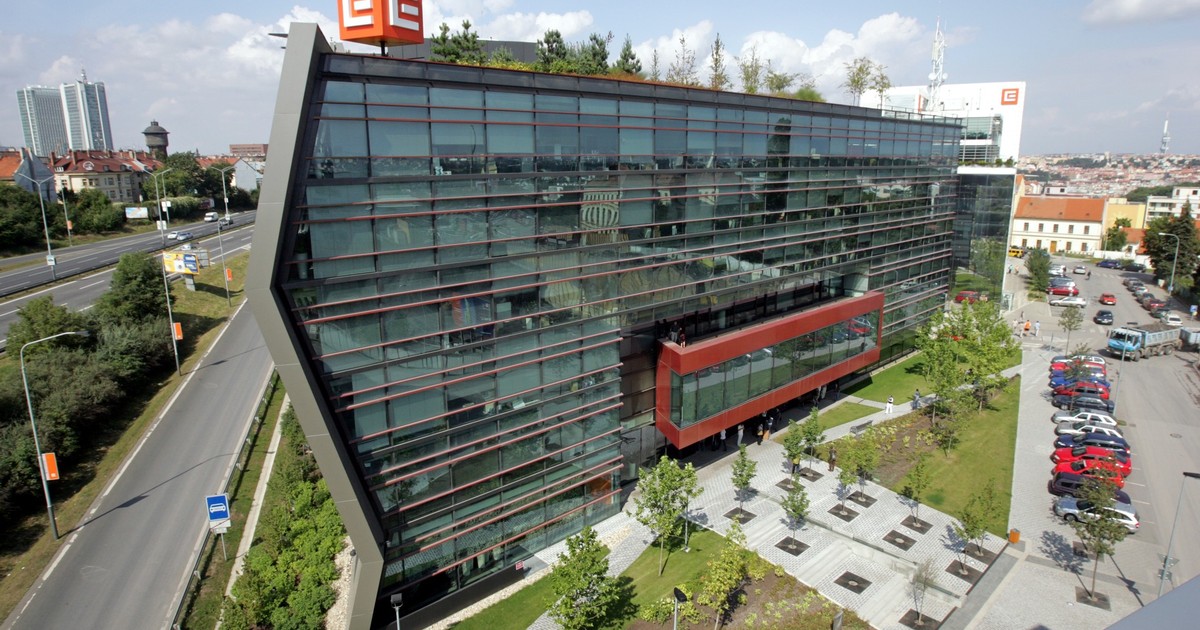 CEZ Group has completed the sale of its Romanian companies to Macquarie ...