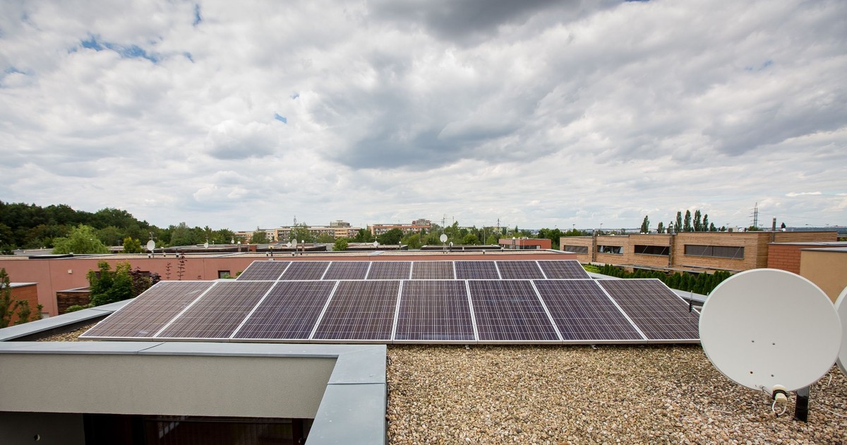 Last year ČEZ Prodej installed 1,514 rooftop photovoltaics, almost two ...