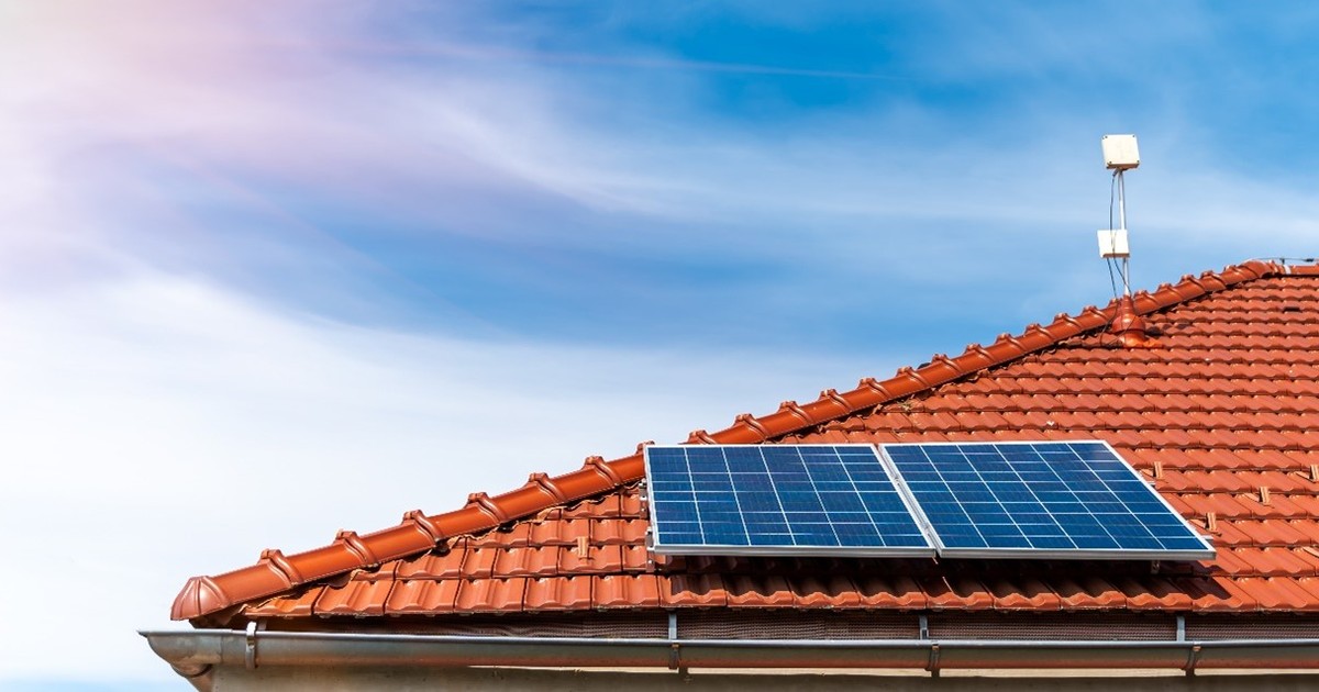 Ostrovní solární systém. Pro koho je vhodný a má vůbec smysl? | ČEZ