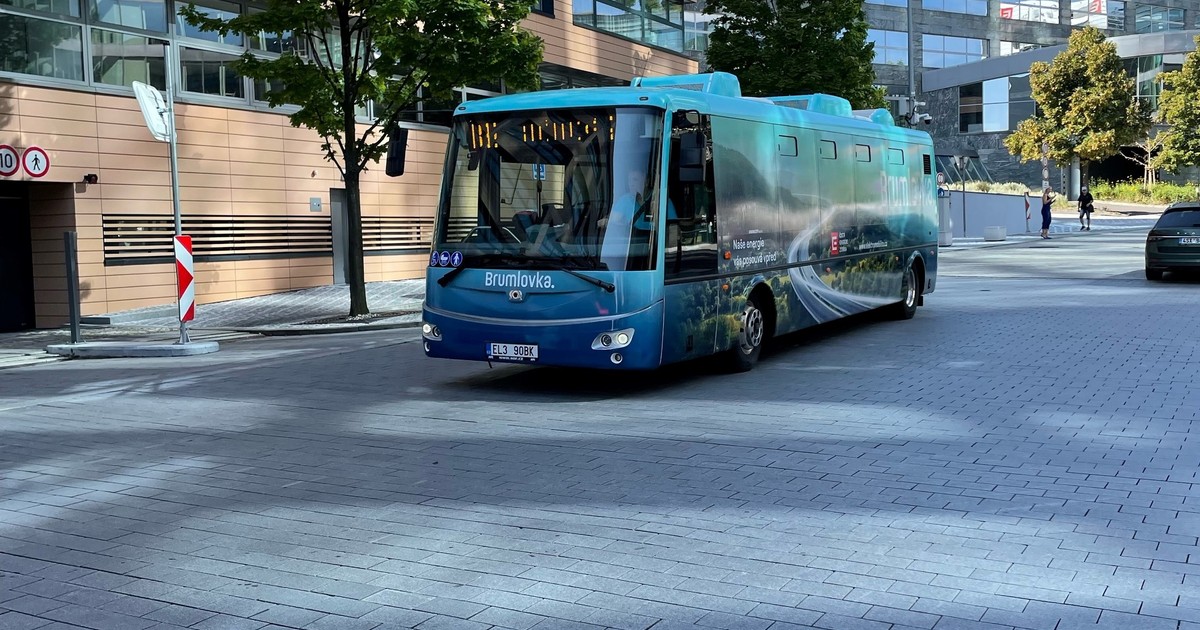 Prague’s Brumlovka has the first 100% electric fleet of buses in Prague ...